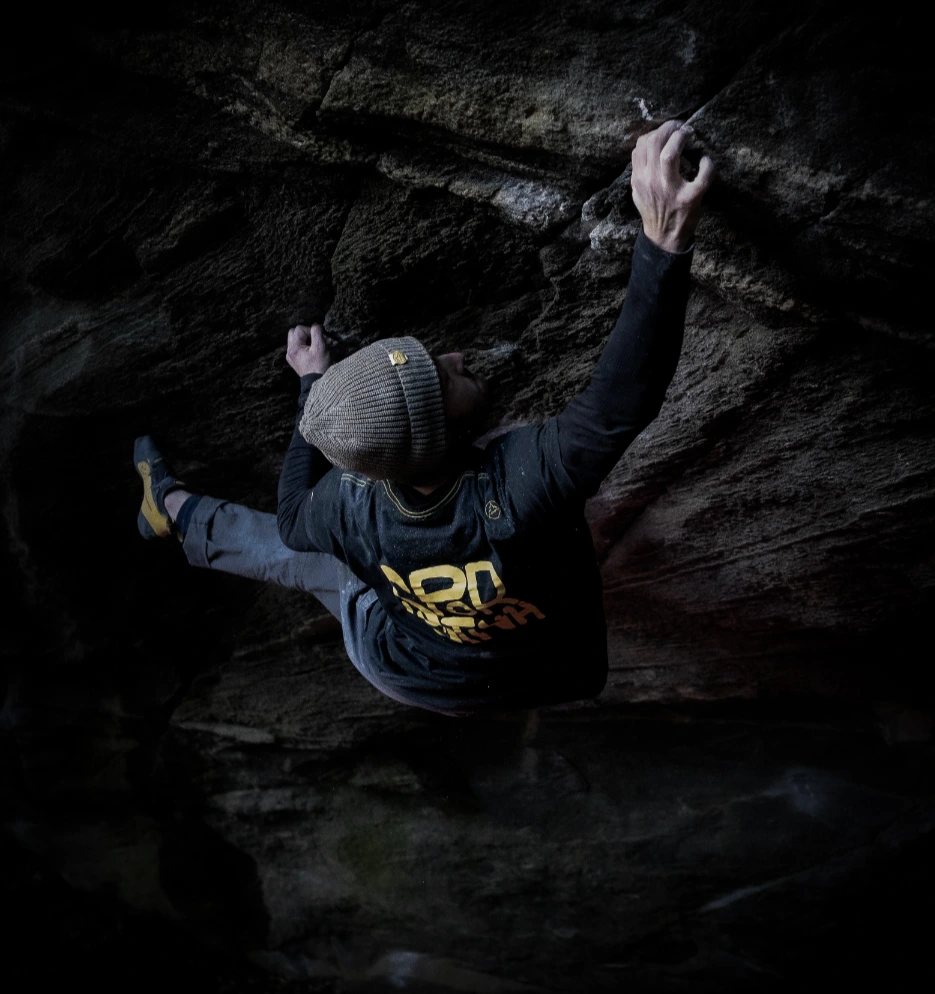 Nicolai Užnik mit Erstbegehung von Mount Doom 9A - Klettern, Bouldern ...
